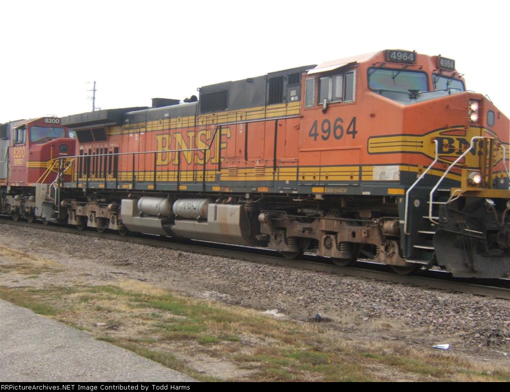 BNSF 4964